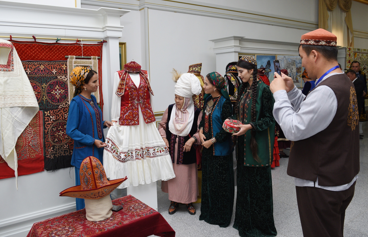 Photoreport: Turkmenabat hosted an international festival of craftsmen and masters of applied ...