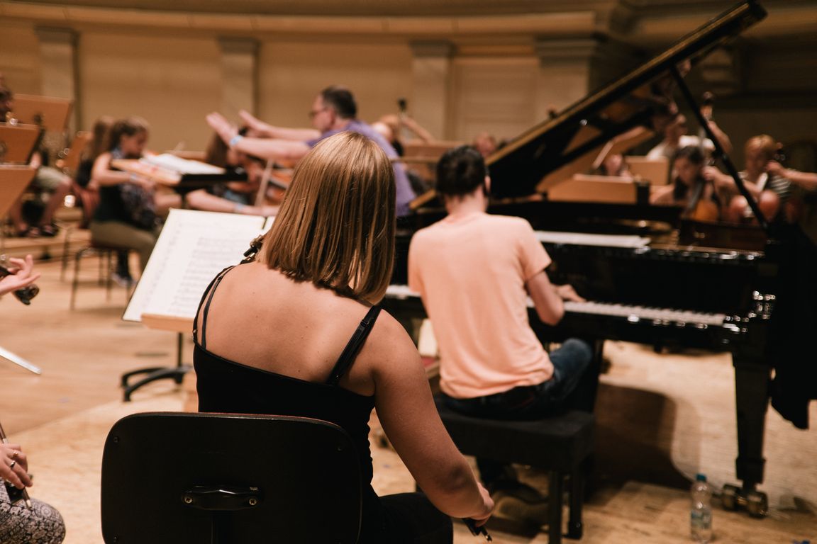 8 modern neoclassical composers for fans of quality instrumental music ...